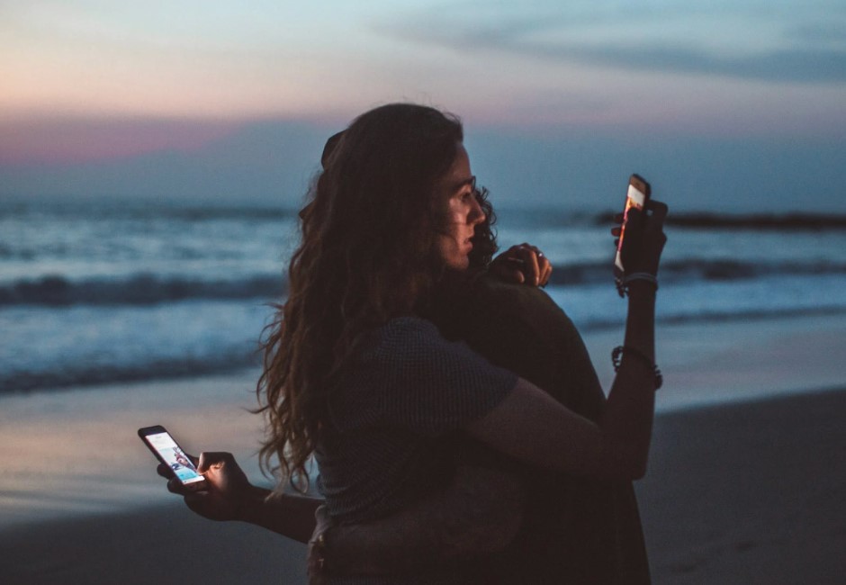 Zenly冰棒沒了沒關係！10大神鬼「iPhone手機查勤法」 愛情騙徒小心了｜熱門話題｜網路溫度計 DailyView