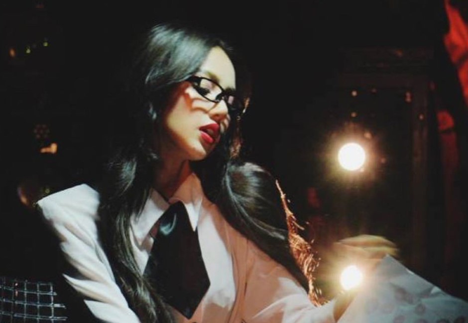 出道最大尺度！Lisa公開瘋馬秀造型照嗨喊：謝謝大家讓一切成真｜熱門話題｜網路溫度計 DailyView